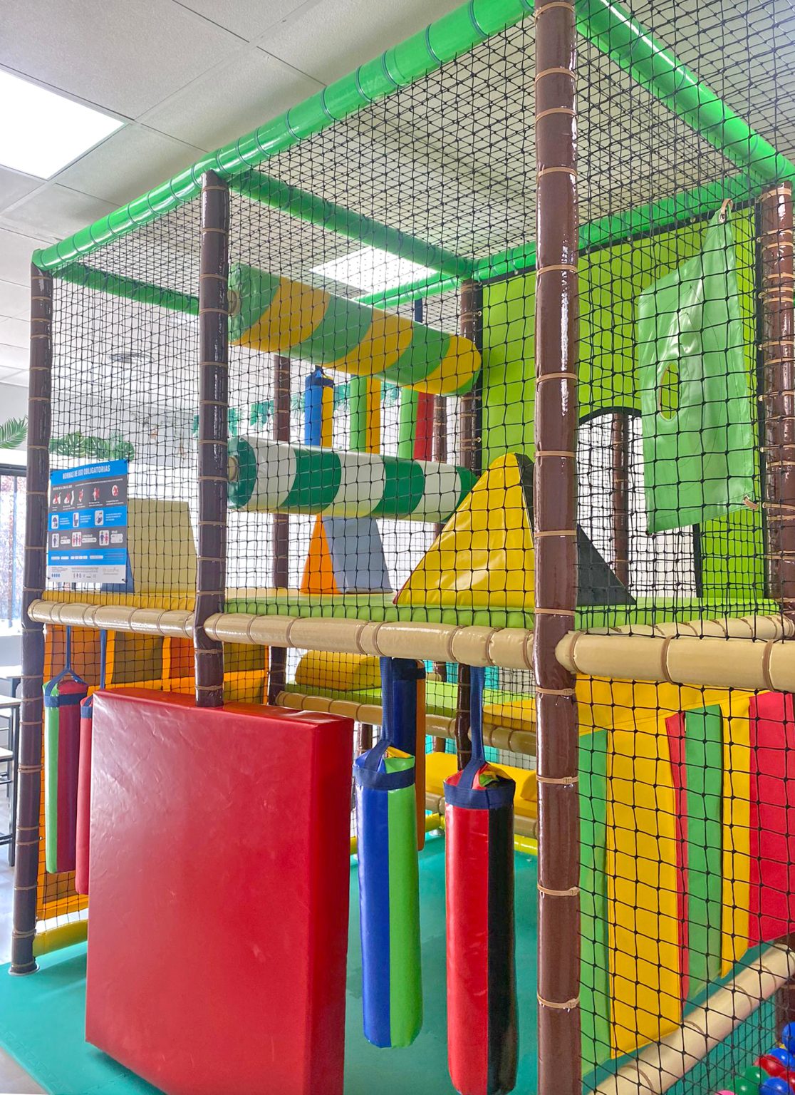 Parque de Bolas | El Bosque de Andry